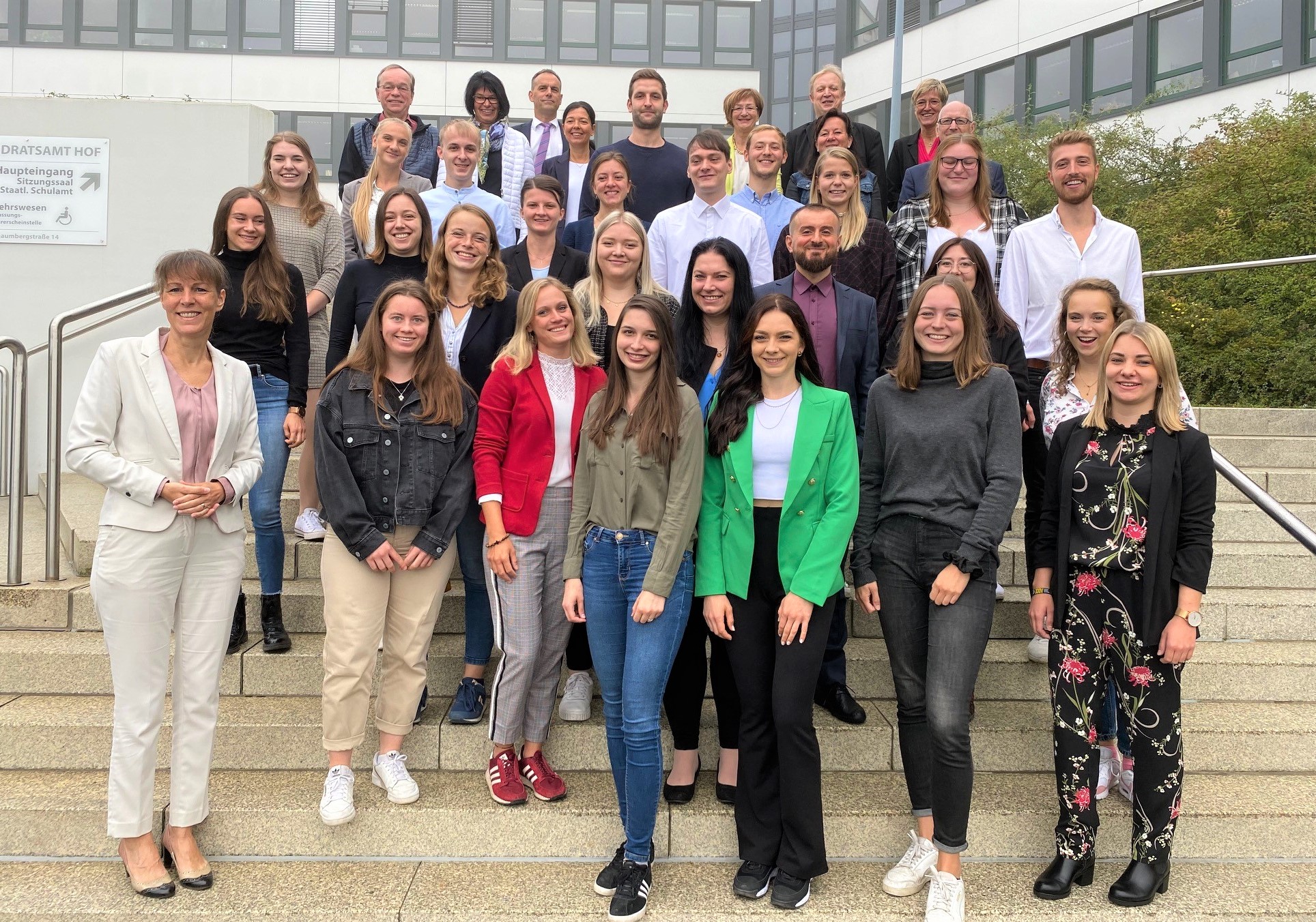 26 neue Lehrkräfte zum Schulbeginn vereidigt - Landkreis Hof